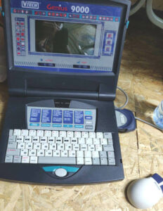 Les vieux ordinateurs VTech Genius - Le monde de Valentin